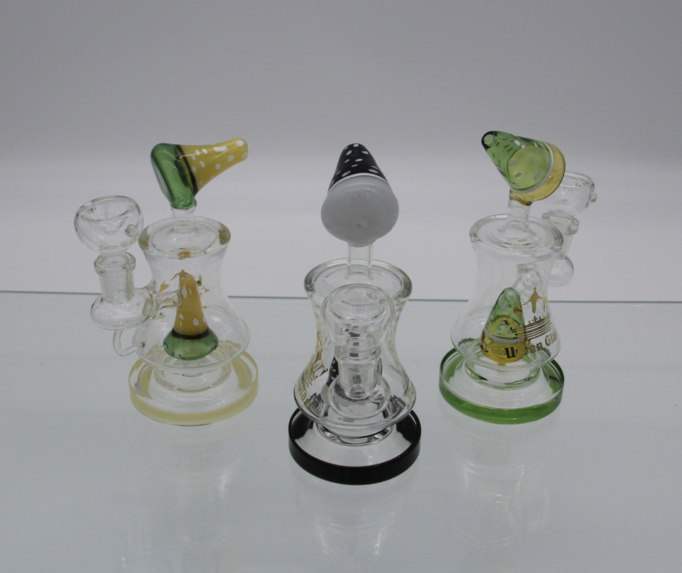 7″ URBAN GLASS WATERPIPE – Gotham Distro X OB Wholesale